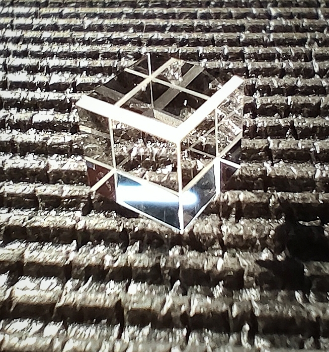 7.5×7.5×7.5mm Sapphire Crystal Cube(6SF)C-plane – SINGAPORE OPTICS | Serving the photonic ...